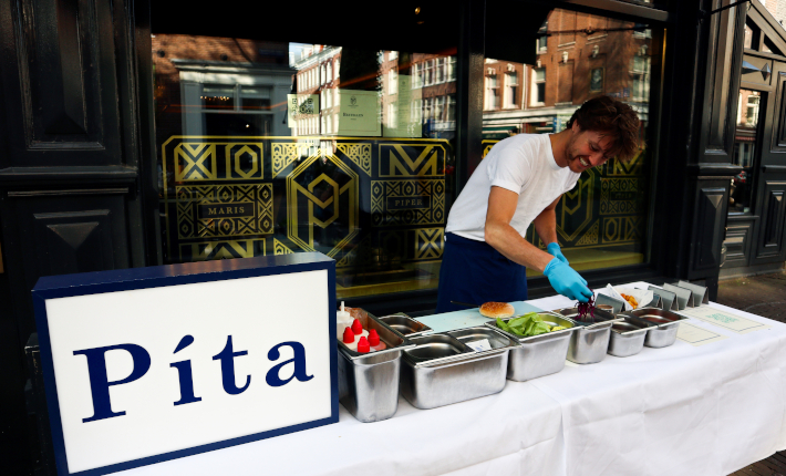 Food Court De Pijp | Take away & delivery van Píta, Maris Piper Frituur ...